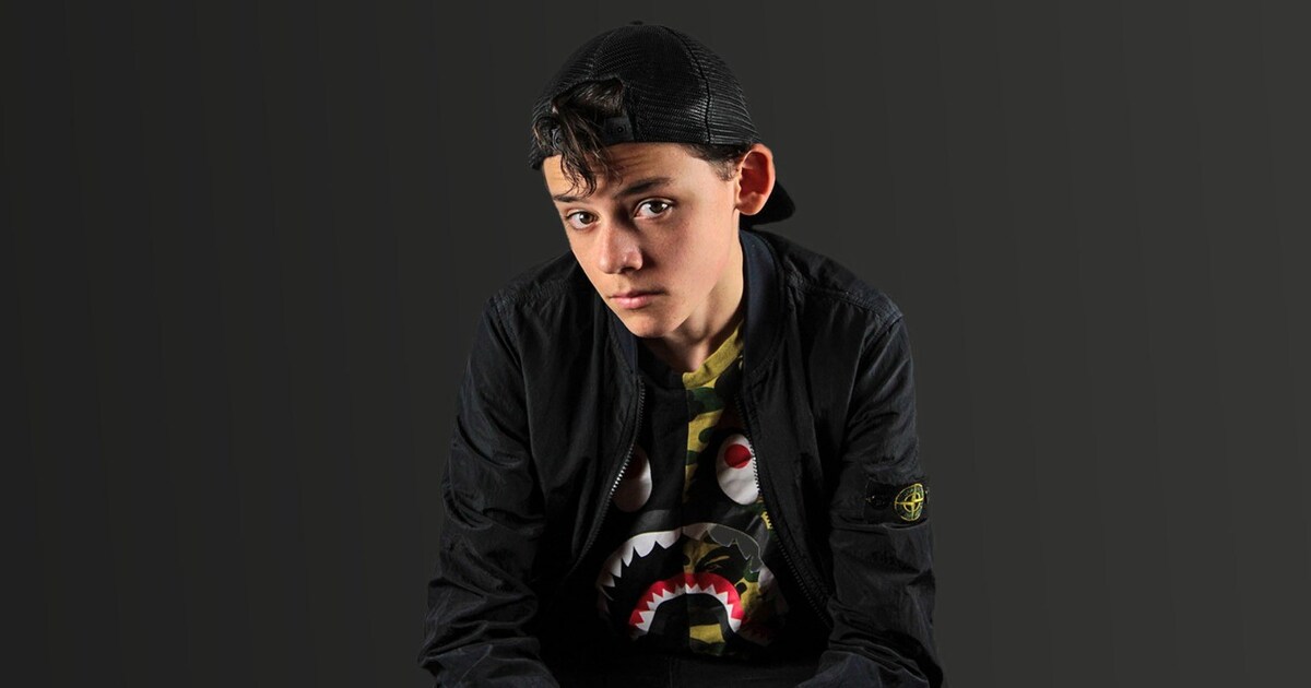 Acteur Sem: ‘Ik maak grapjes over mijn flaporen’