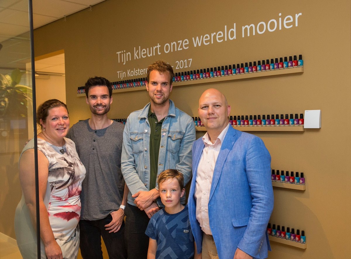 Nagellakmuur voor Tijn