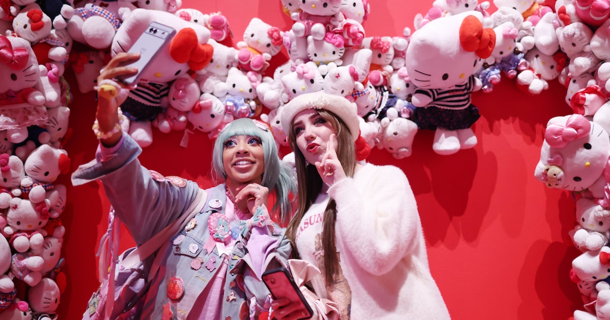 Hello Kitty viert haar 50ste verjaardag - Kidsweek