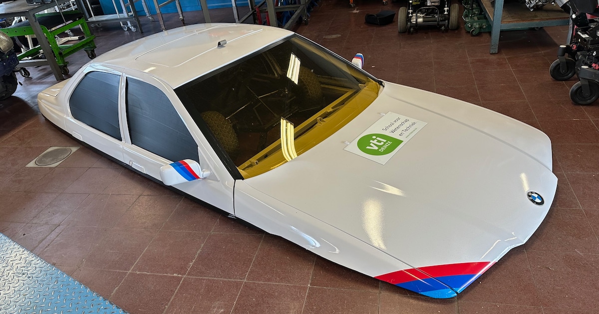 Huh? Deze halve auto zonder wielen kan echt rijden! - Kidsweek