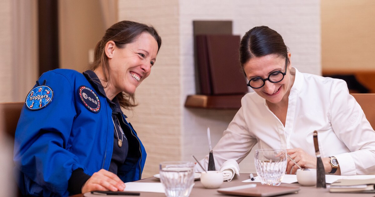 Chefkok maakt luxe eten voor astronauten - Kidsweek