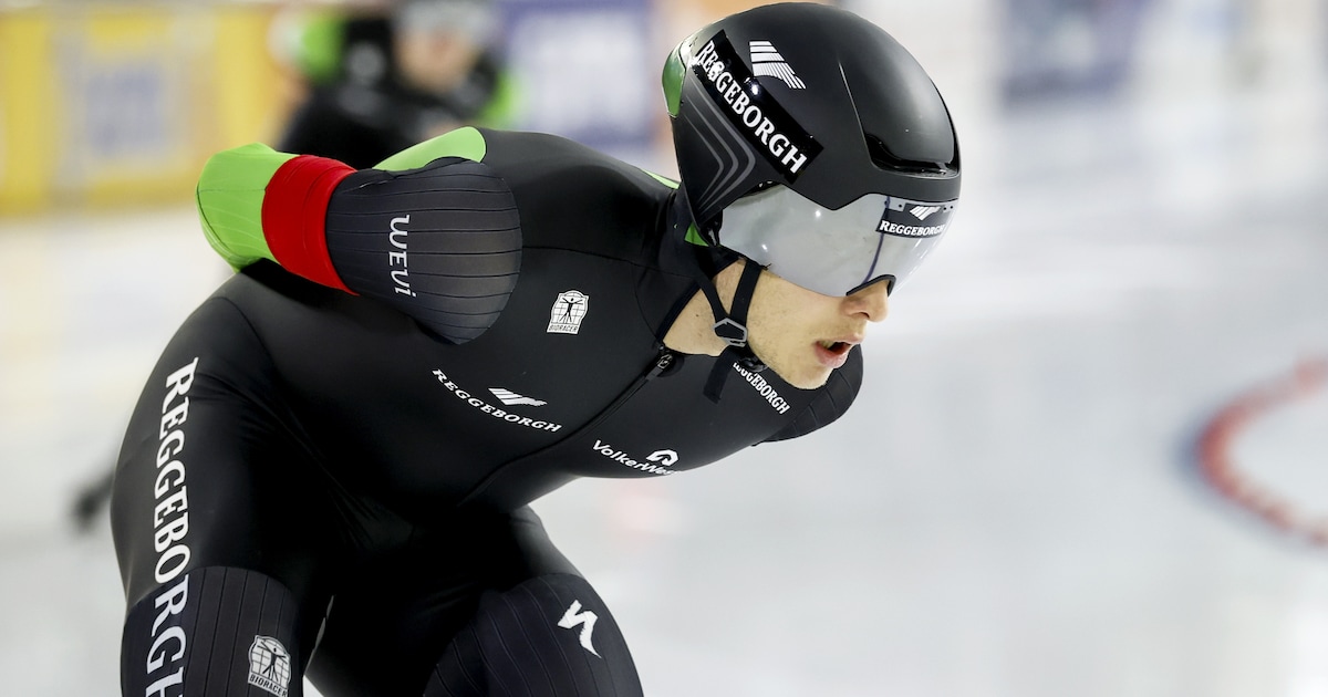 Een helm of handen op de rug: Zo proberen schaatsers sneller te racen ...
