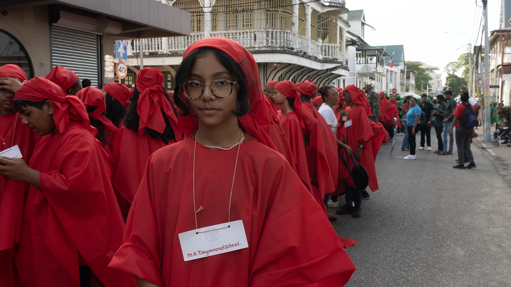 Suriname viert 50 jaar onafhankelijkheid - Kidsweek